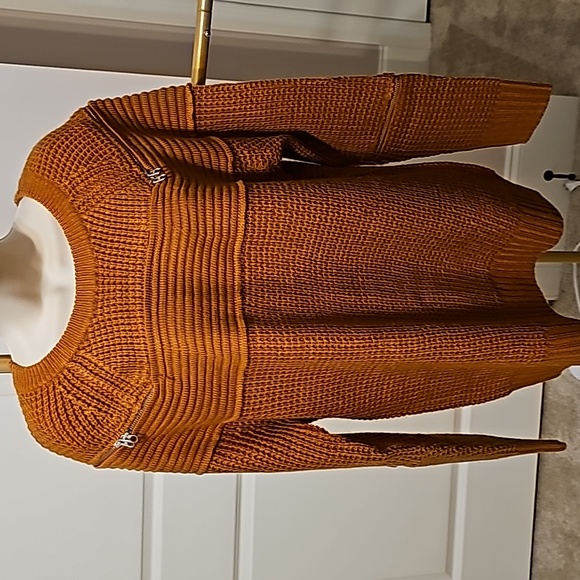 Haute Hippie | Sweaters | Haute Hippie Popcorn Stitch Zipper Trim ...